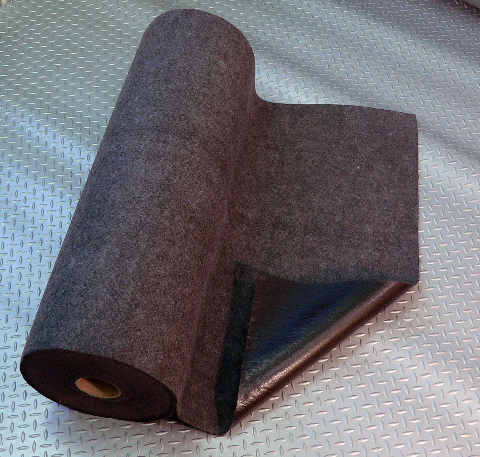 Oil Eater Absorbent Pads & Rolls | Keller-Heartt